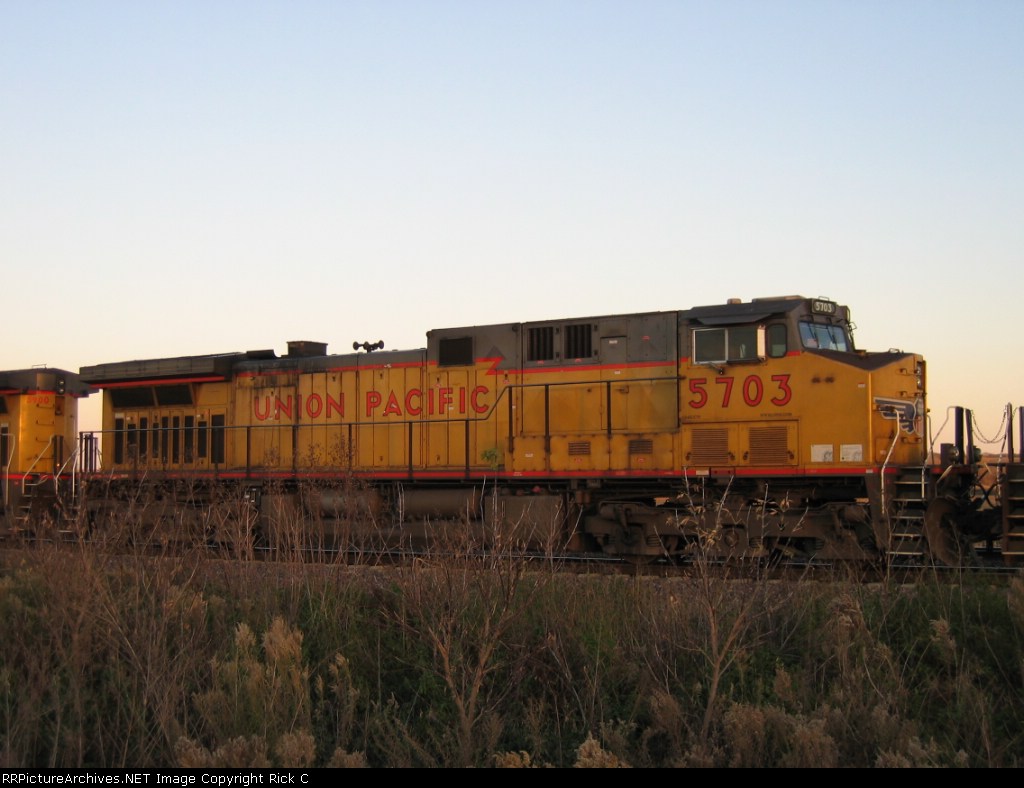 UP 5703 Is #4 On A Qtopped WB Manifest